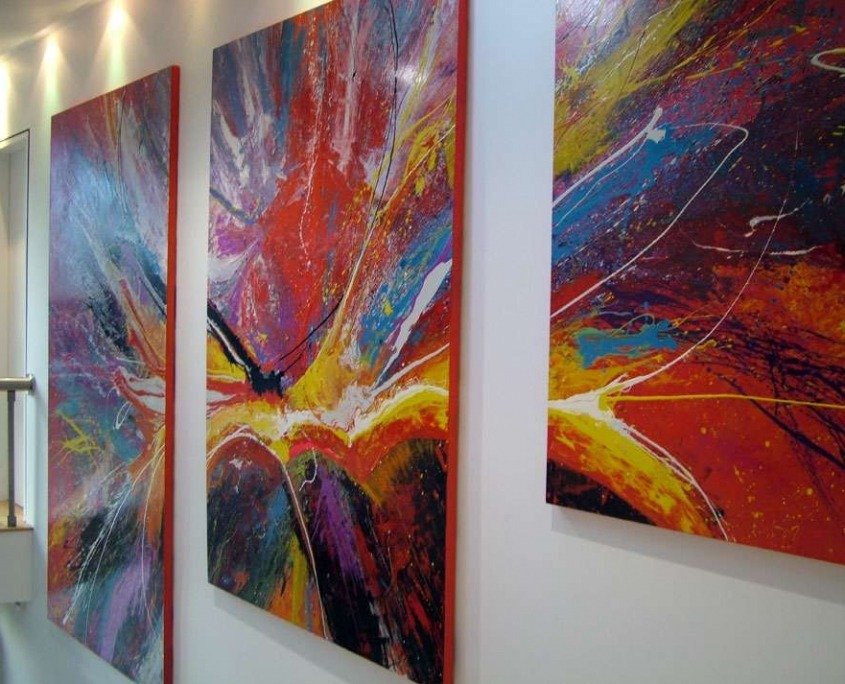 Big abstract painting featured on The Feed on Amazon Prime - Alderbaran